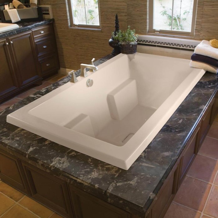 Hydro Systems Versailles Bathtub | Soaking, Air or Whirlpool Tub